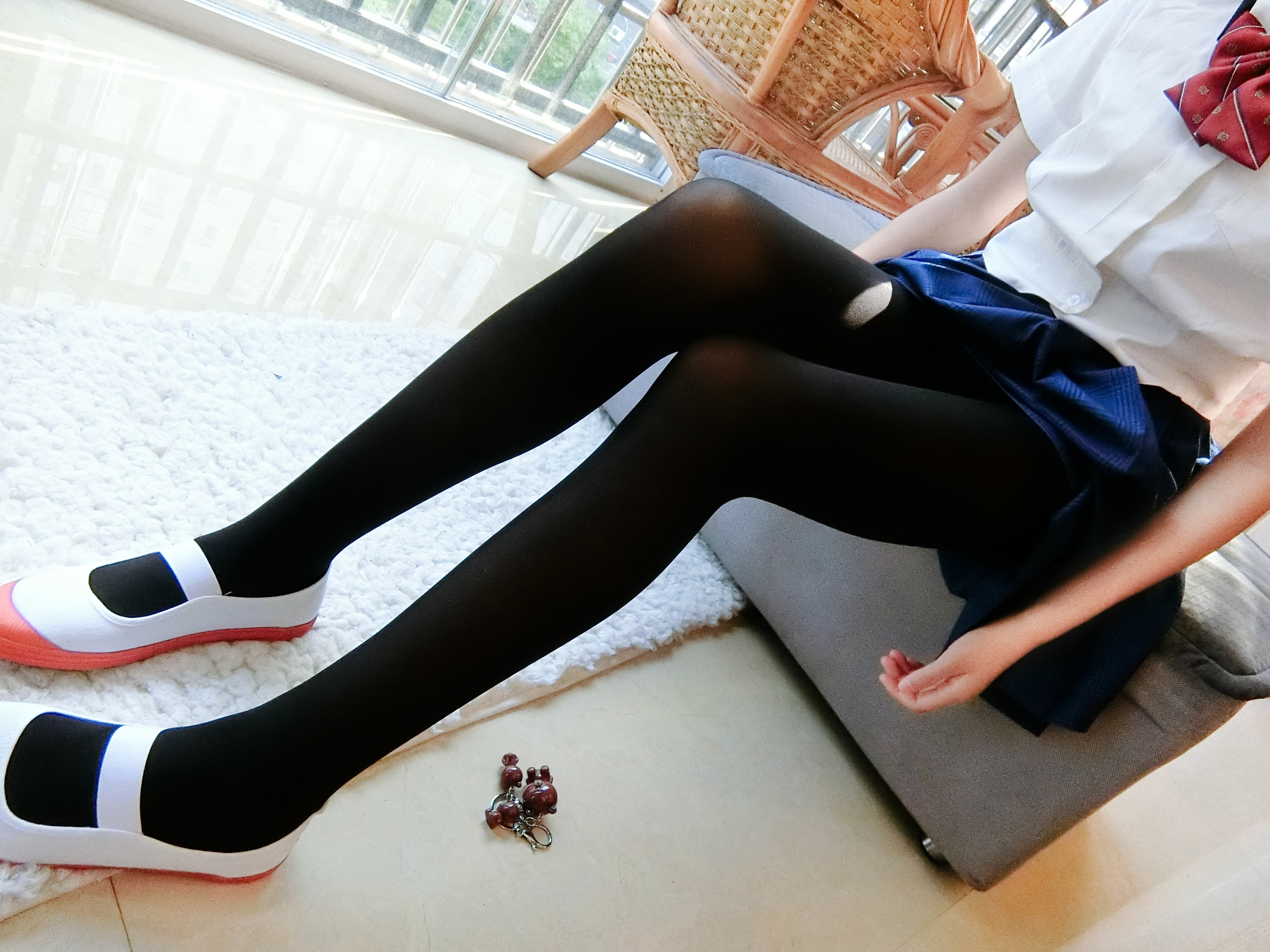 【玫瑰深夜剧场】「JK制服少女・☆ 阿梓喵的黑丝裤袜白丝过膝以及布鲁玛 ☆」 - AcFun弹幕视频网 - 认真你就输啦 (?ω?)ノ- ( ゜- ゜)つロ