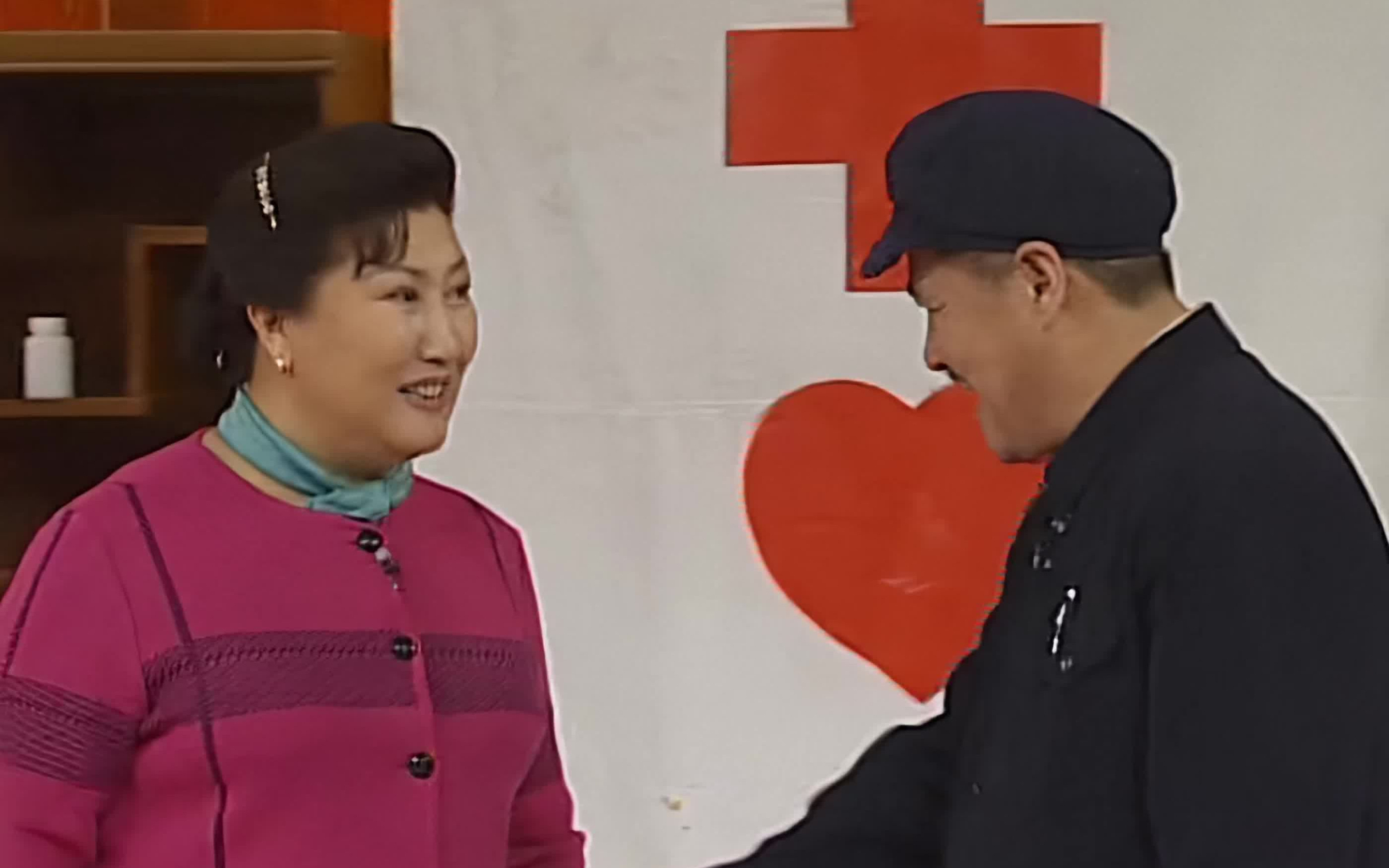 【4K修复】2004年春晚小品《送水工》赵本山、范伟、高秀敏 - AcFun弹幕视频网 - 认真你就输啦 (?ω?)ノ- ( ゜- ゜)つロ