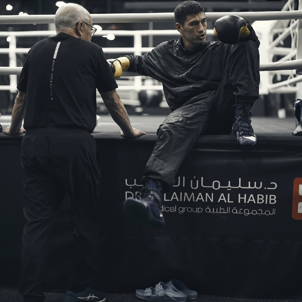 阿图尔·贝特比耶夫 vs 德米特里·比沃尔 II - AcFun弹幕视频网 - 认真你就输啦 (?ω?)ノ- ( ゜- ゜)つロ